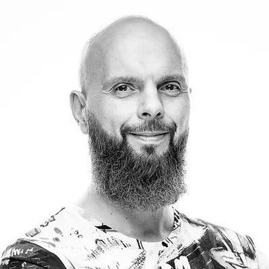 Get To Know Sebastian Dackow